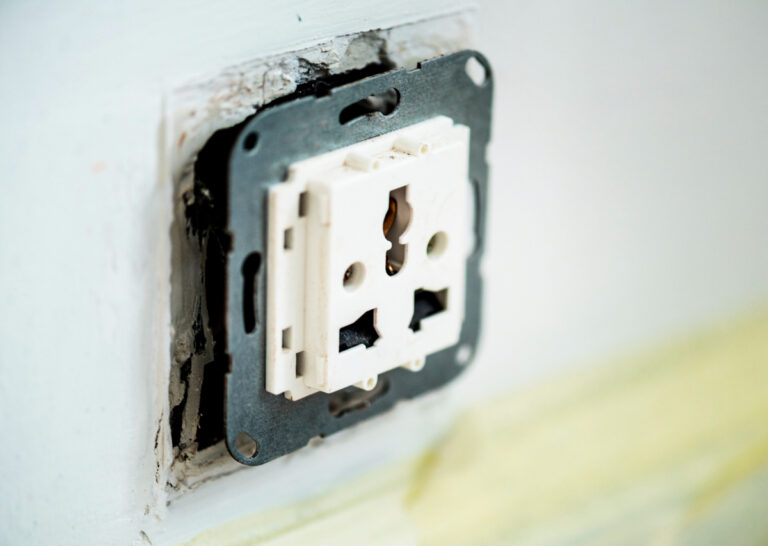 What is Electrical Receptacle? A Complete Overview